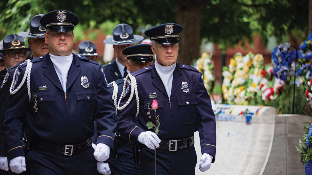 Choosing to serve - American Police Beat Magazine