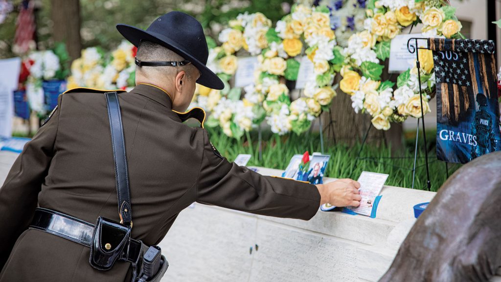 Choosing to serve - American Police Beat Magazine